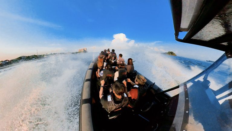 RHIB ride in Singapore · Asian Trails
