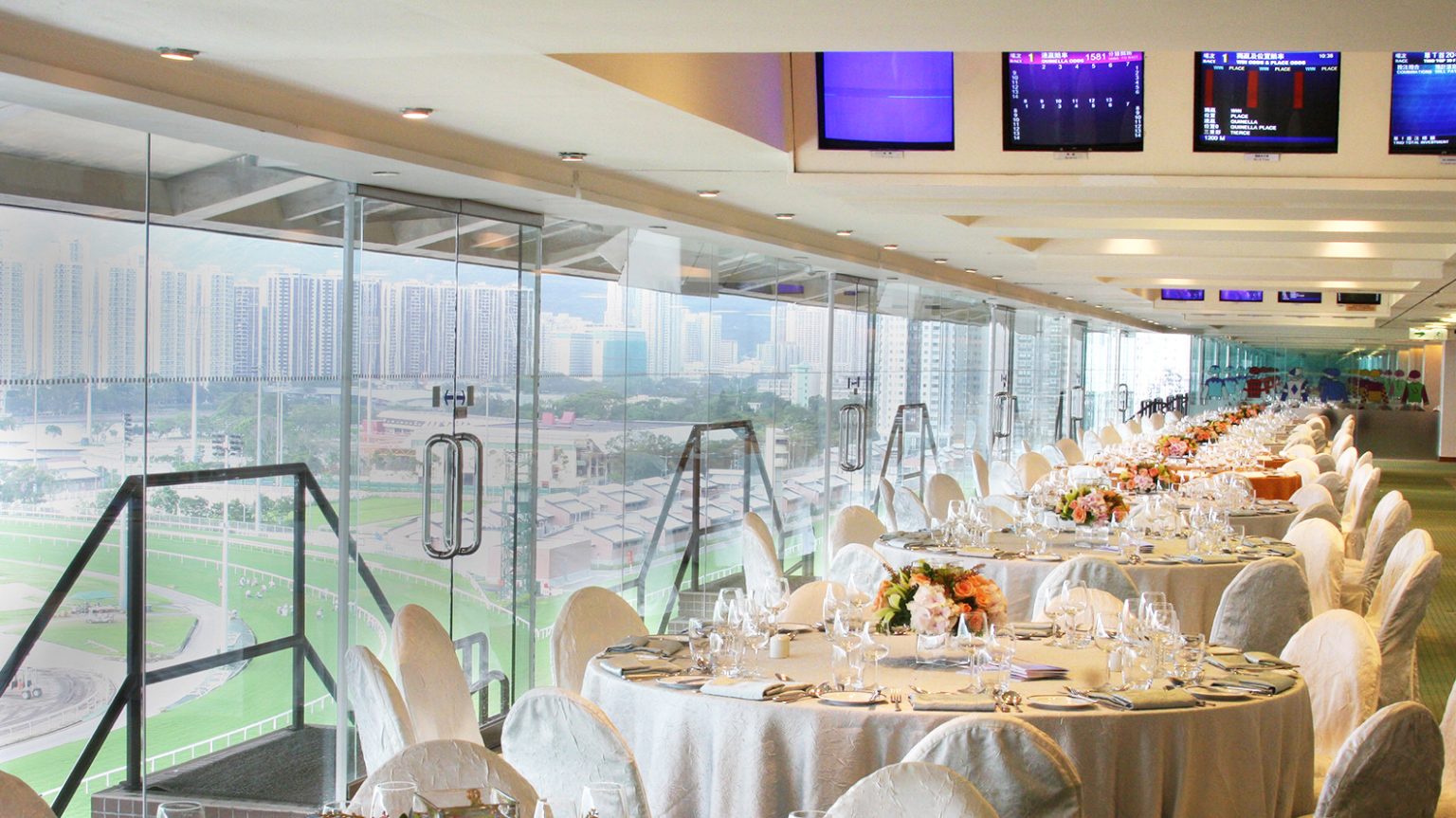 A luxurious day at the races · Asian Trails